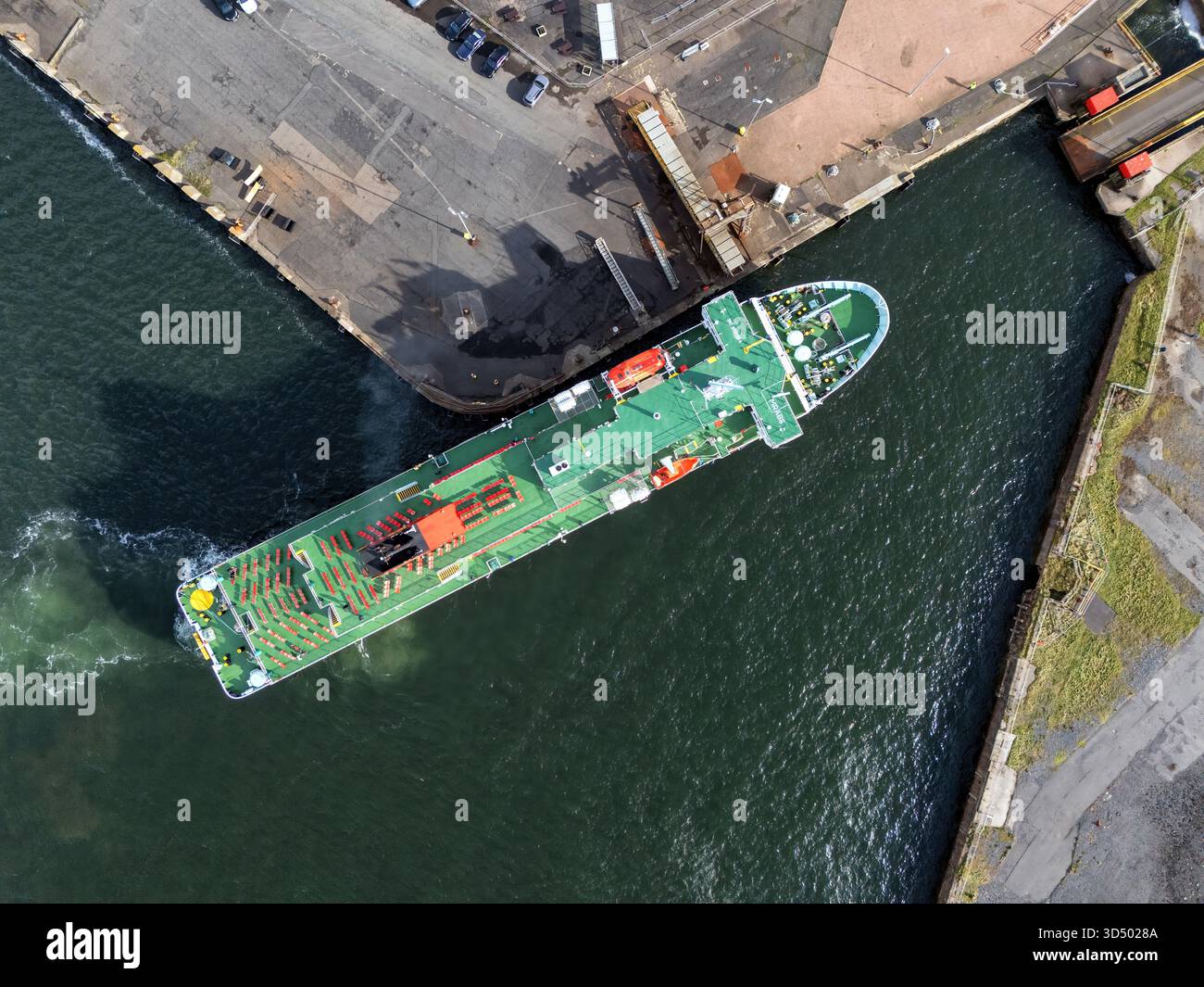 Caledonian Isles, a ferry operated by Caledonian MacBrayne (CalMac ...