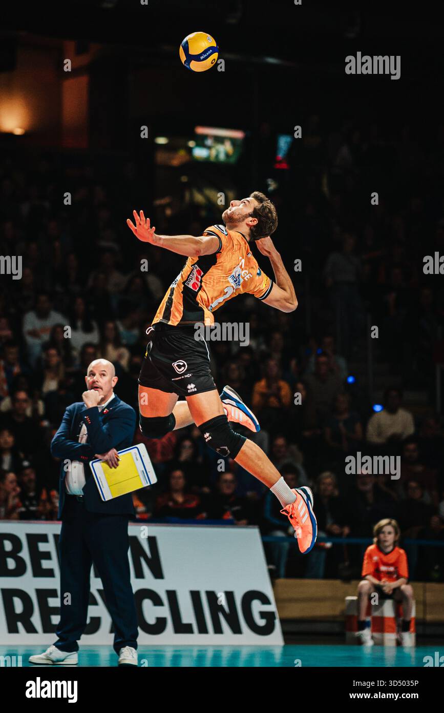 Matthew Knigge (Berlin Recycling Volleys, 2) spikes; Volleyball ...