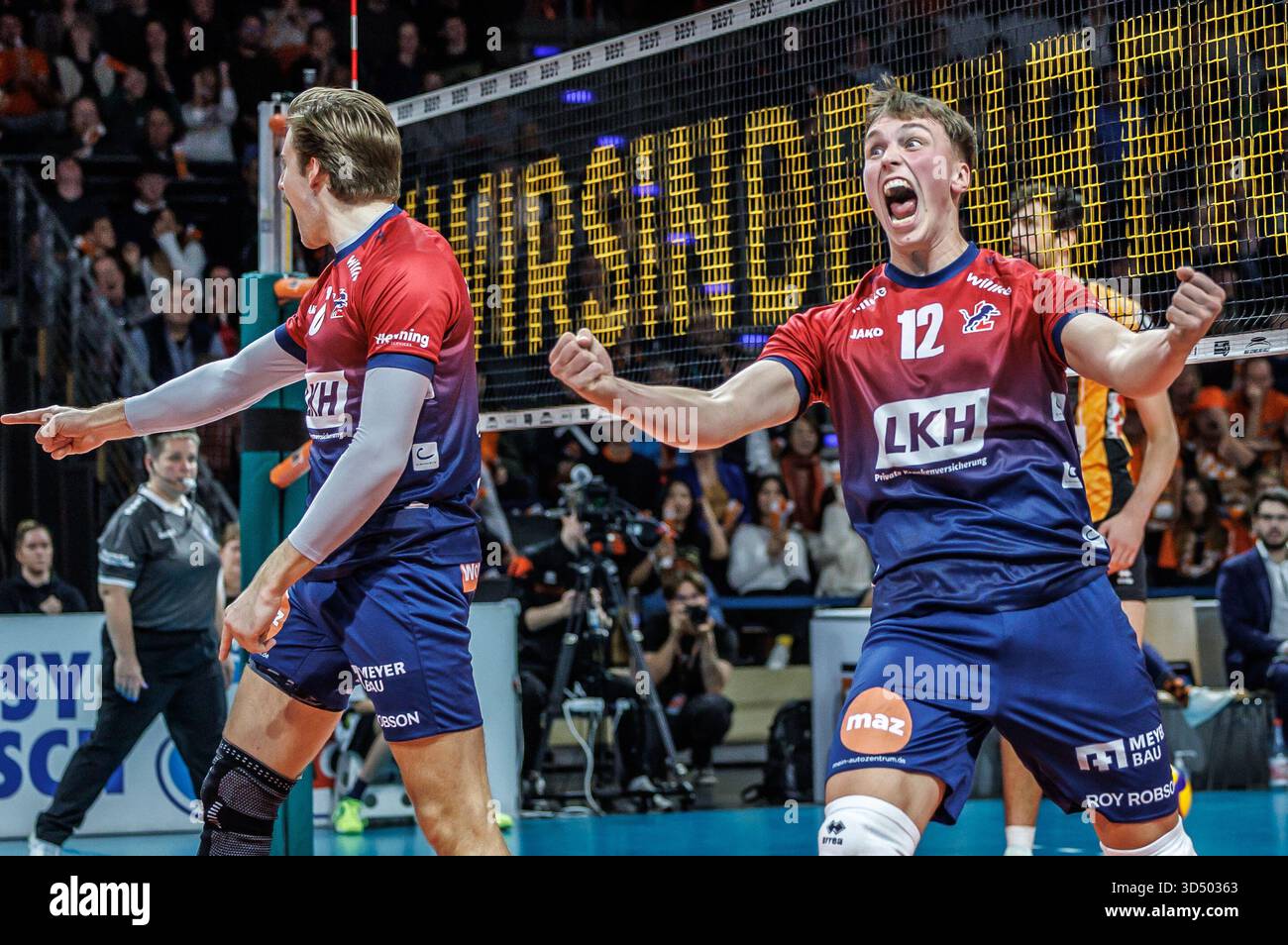 12 November 2025, Berlin: Volleyball, Men: Bundesliga, Berlin Volleys ...