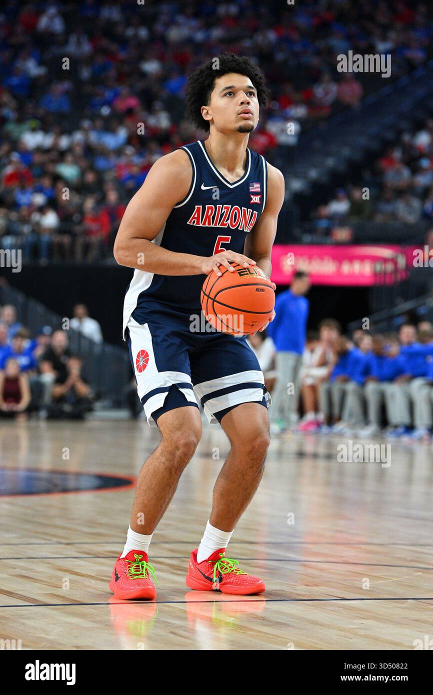 LAS VEGAS, NV - NOVEMBER 03: Arizona Wildcats guard Brayden Burries (5 ...