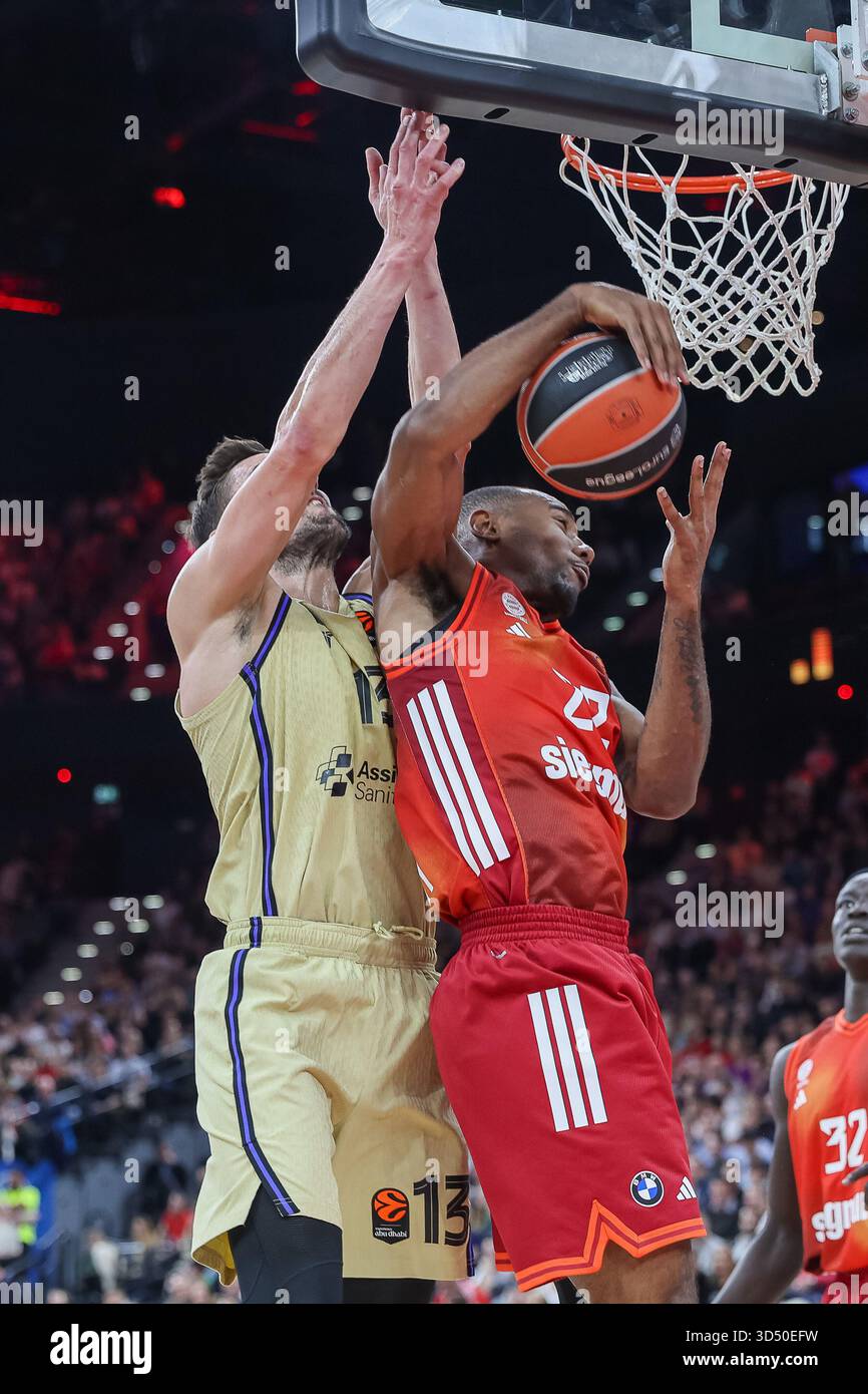 Isiaha Mike (FC Bayern Basketball, #22) with Tomas Satoransky (FC ...