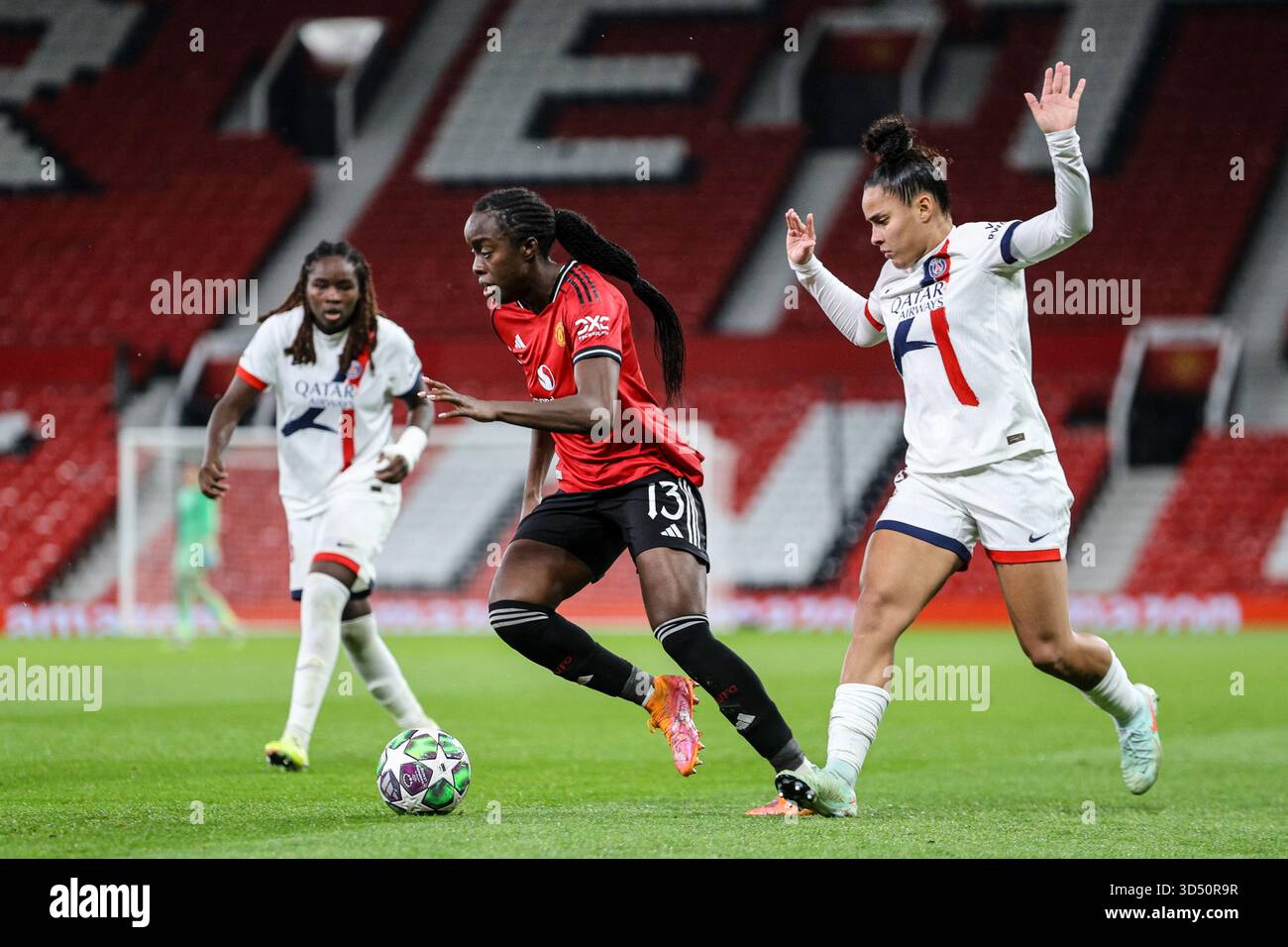 Manchester, England, November 12th 2025: Simi Awujo (13 Manchester ...