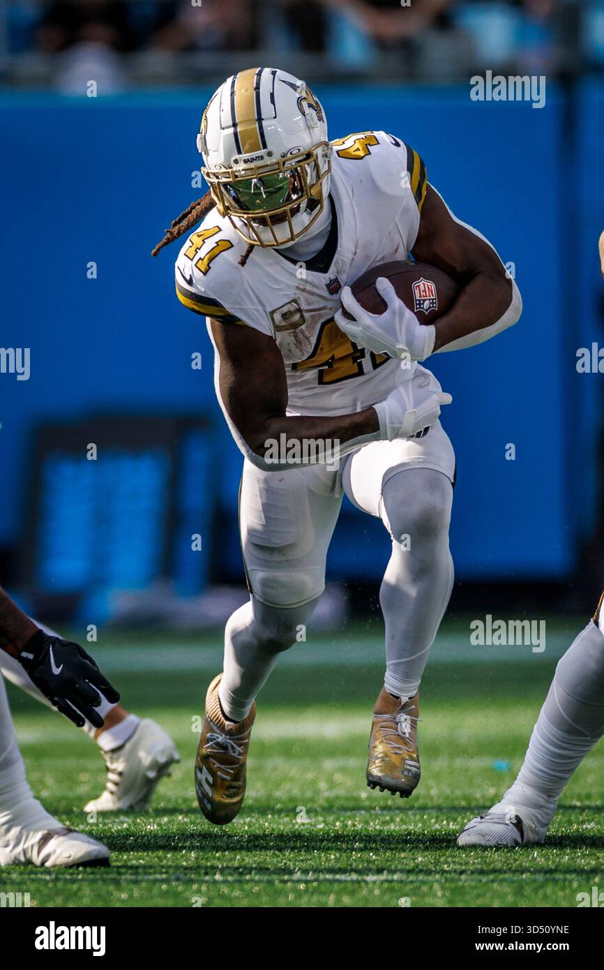New Orleans Saints running back Alvin Kamara (41) runs the ball during ...
