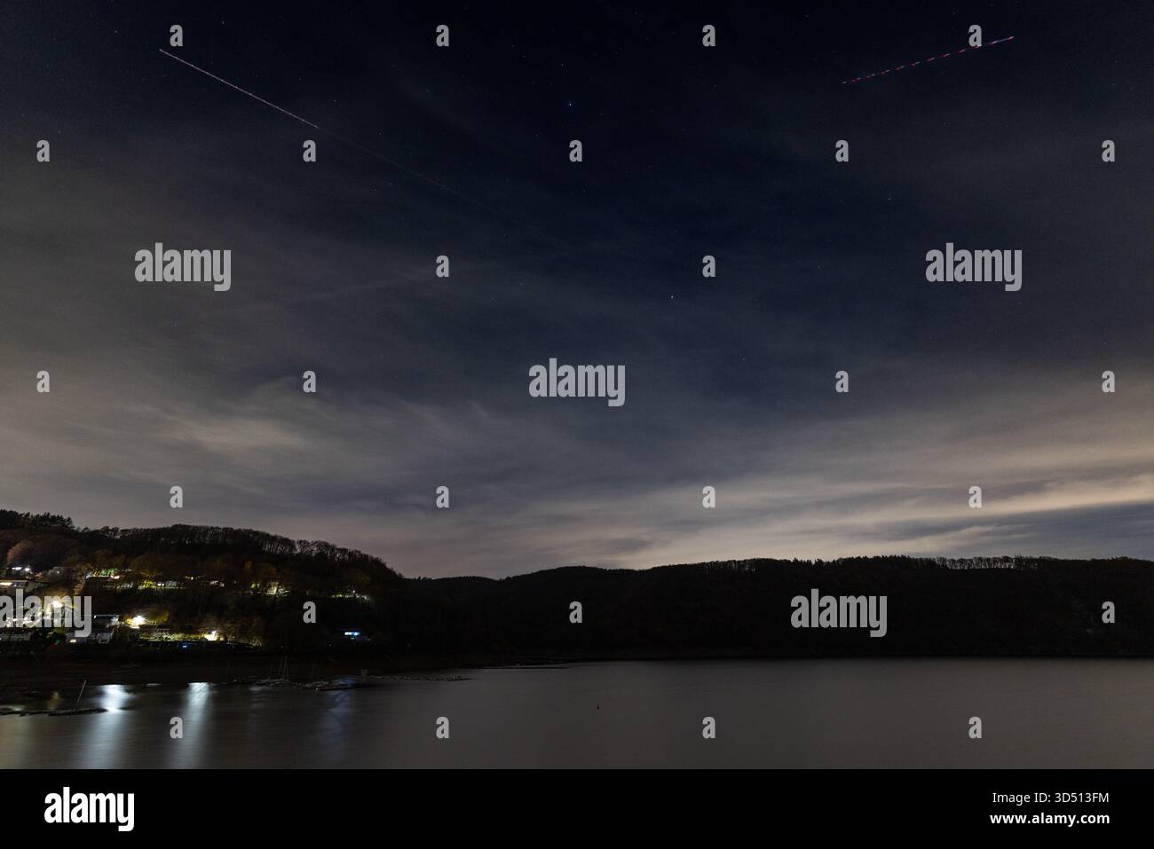 13 November 2025, North Rhine-Westphalia, Heimbach: Satellites visible ...