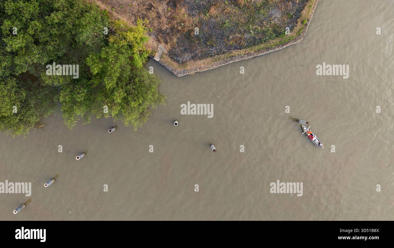March 26, 2025: Panorama of an aquaculture village in Dinh Quan ...