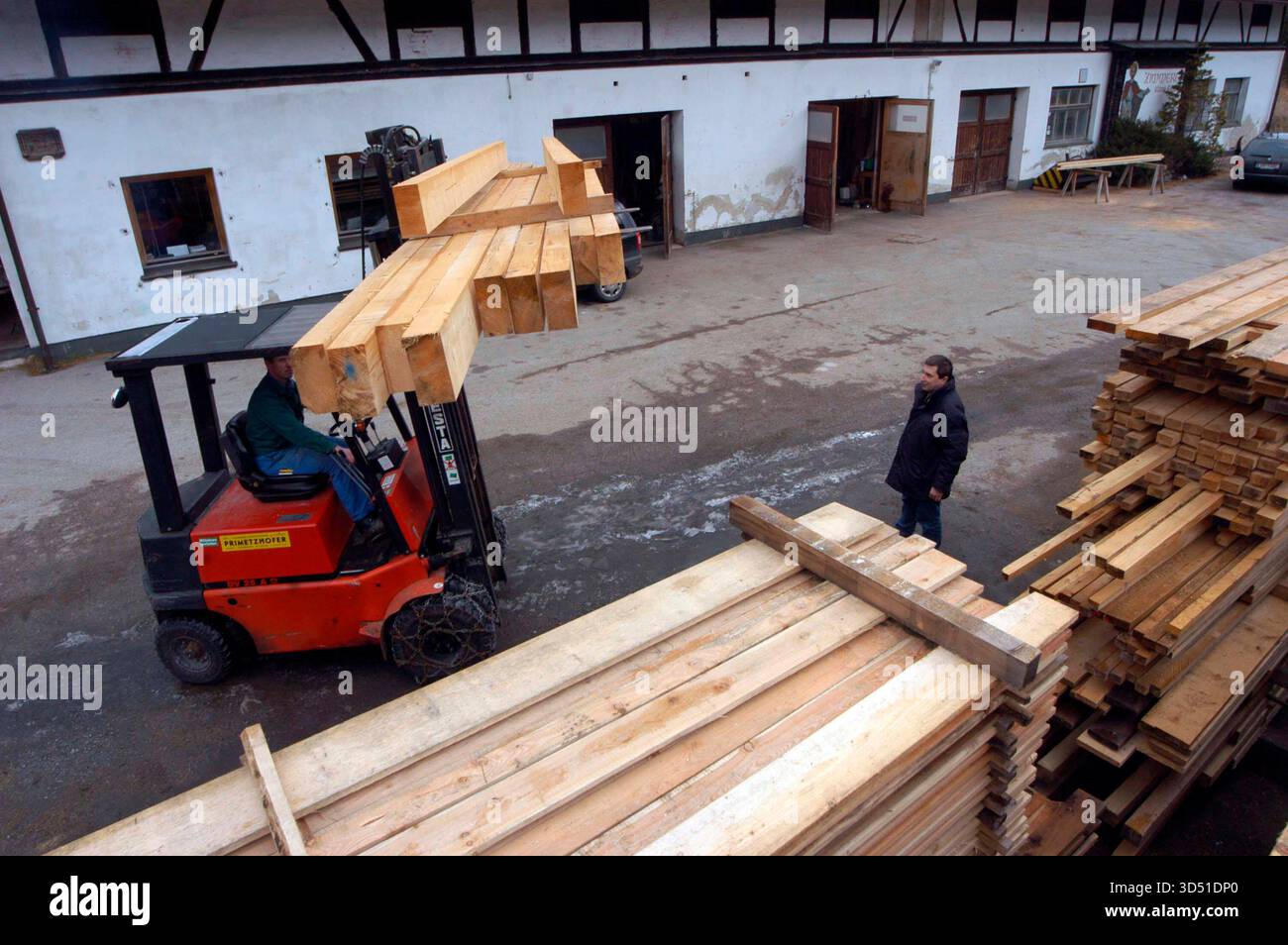 logistics in the wood industry, transport and distribution in the ...