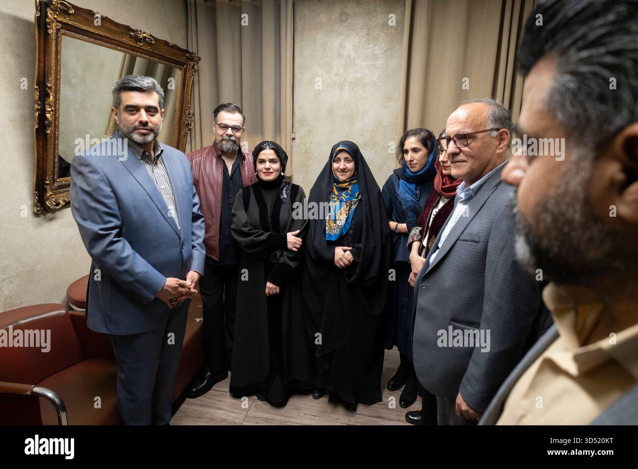 Iranian family room hi-res stock photography and images - Alamy