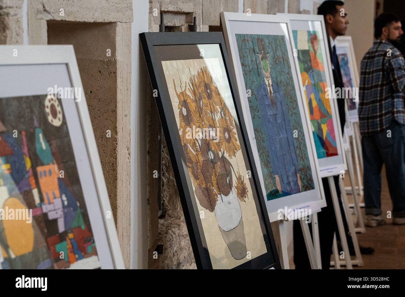 **NO WEB OR NEWSPAPERS ONLY FOR ITALY** Redivivus: art and recycling on ...