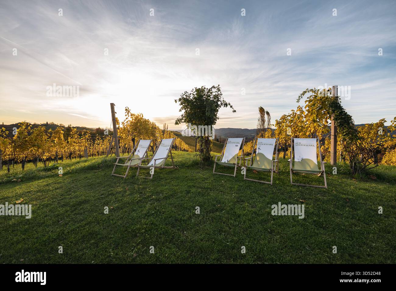 Liegestühle, Klapotetz und Sonnenaufgang rund um den Lubekogl in den ...