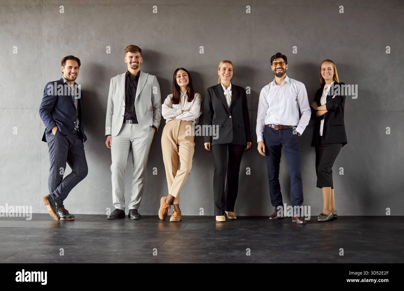 Group of men in formal attire hi-res stock photography and images - Alamy