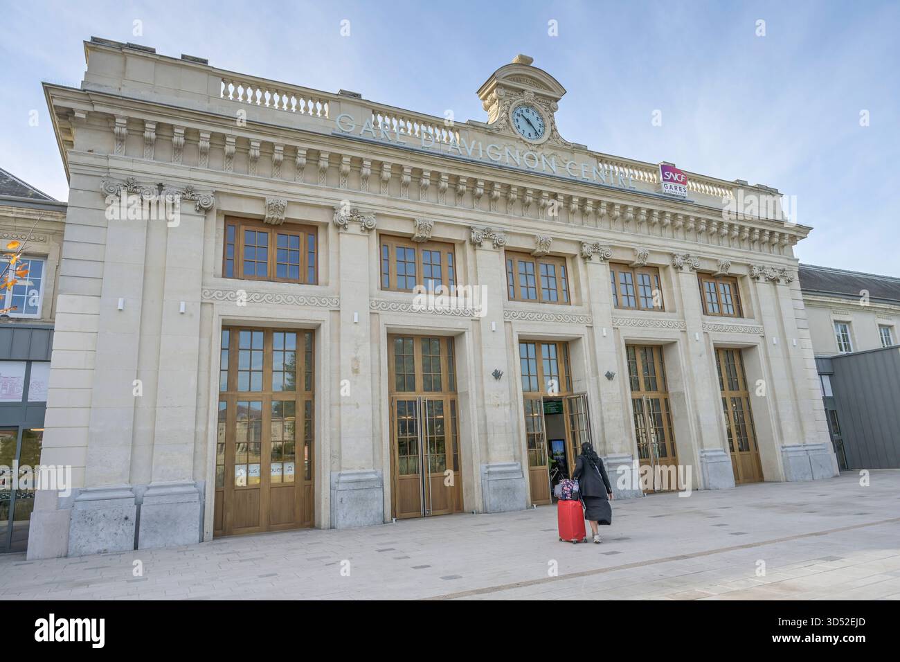 SNCF Hauptbahnhof, Avignon, Frankreich *** SNCF Central Station ...