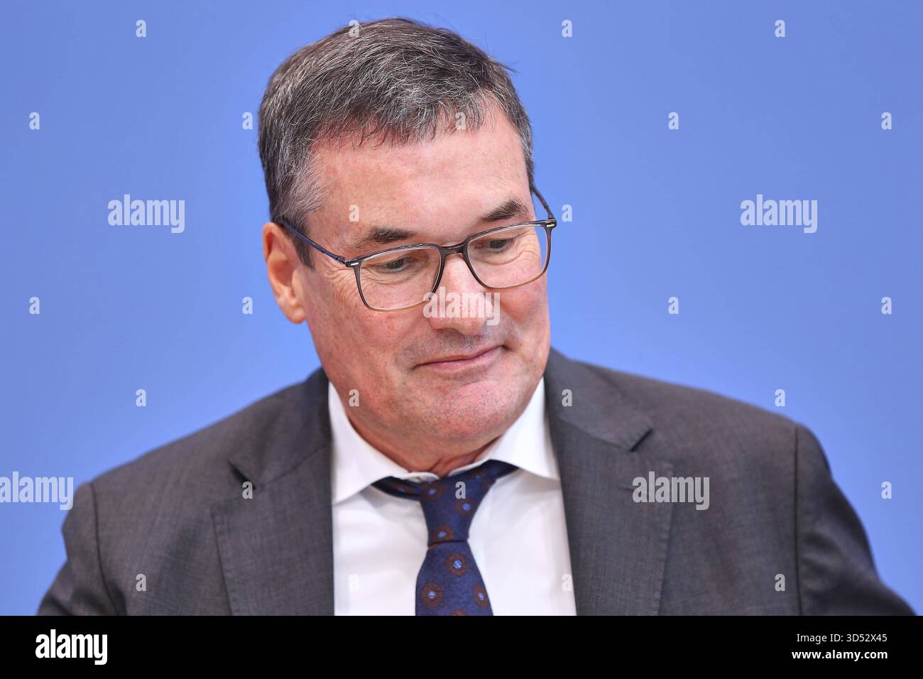 Berlin, Deutschland, 13.11.2025: Bundespressekonferenz: Konflikt und ...