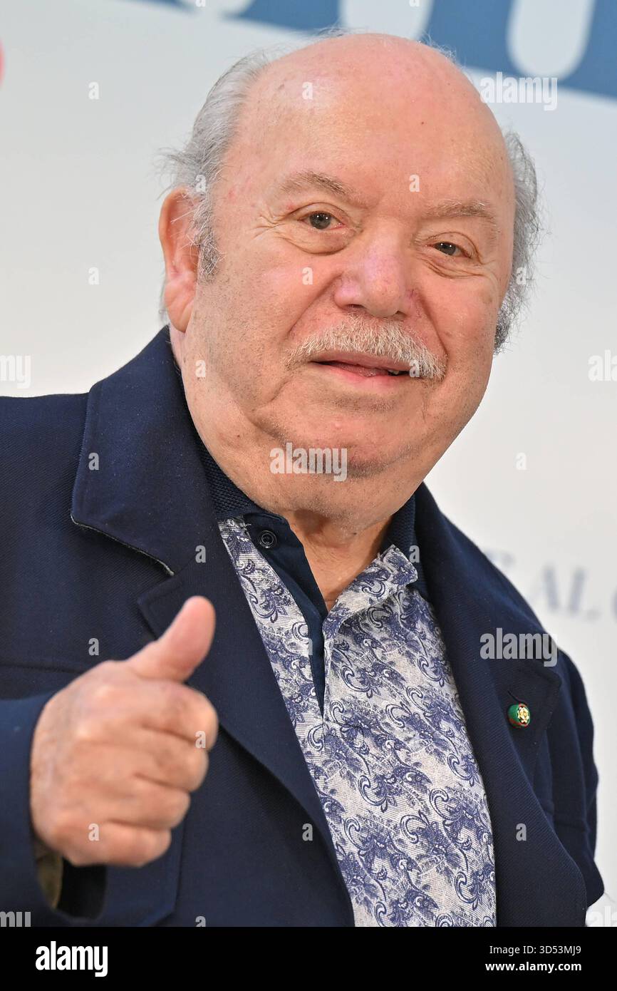 Photocall Film Oi vita mia Lino Banfi during the Photocall Film Oi vita ...