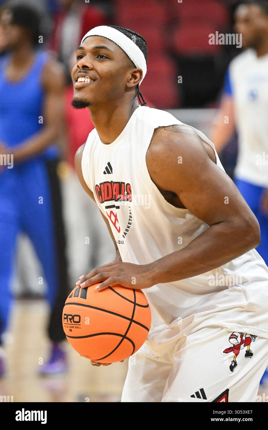 LOUISVILLE, KY - NOVEMBER 11: Louisville Cardinals Guard Ryan Conwell ...
