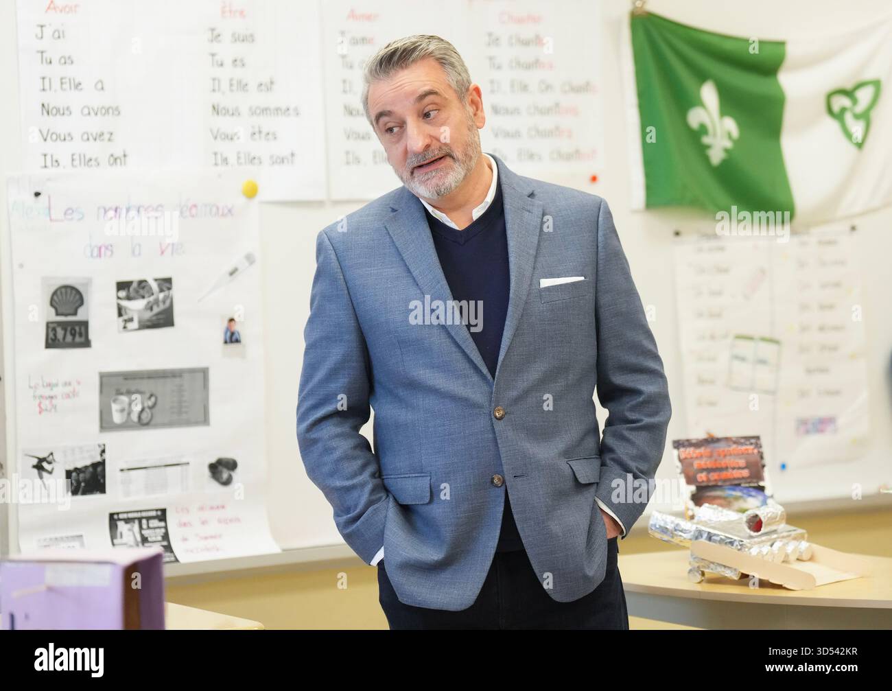 Ontario Minister of Education Paul Calandra visits students in the ...