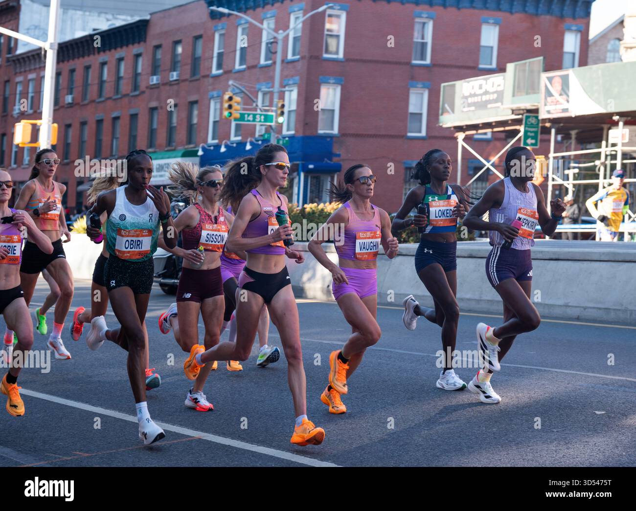 2025 TCS New York City Marathon, Professional Women runners on 4th ...