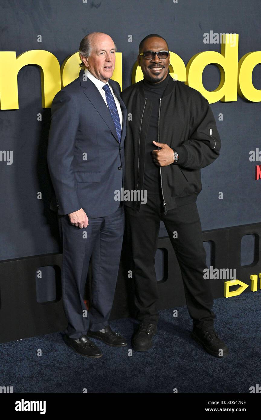 John Davis und Eddie Murphy bei der Premiere des Netflix ...