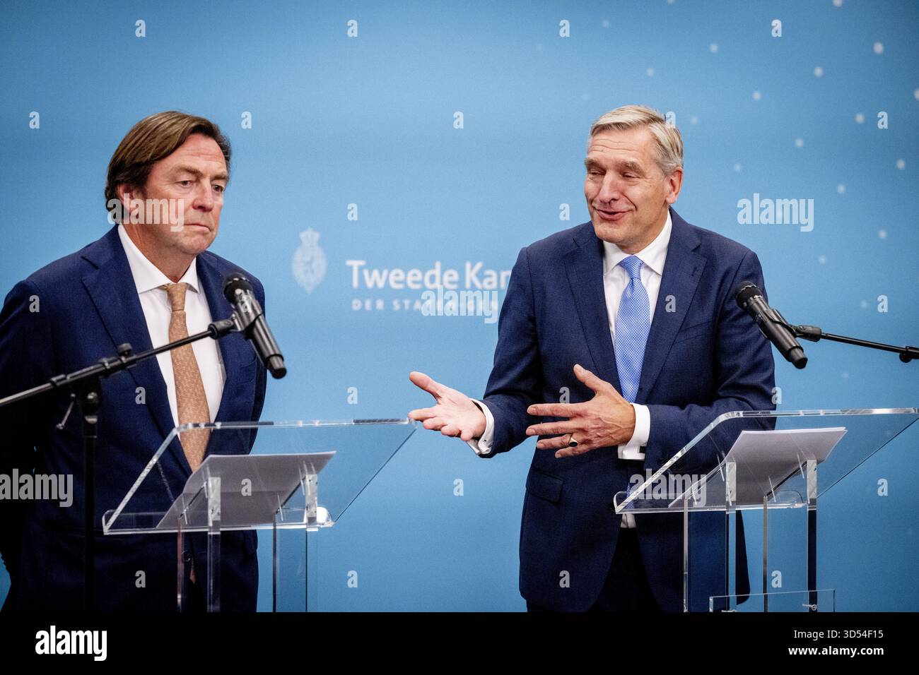 THE HAGUE - Informateurs Sybrand Buma and Hans Wijers during a press ...