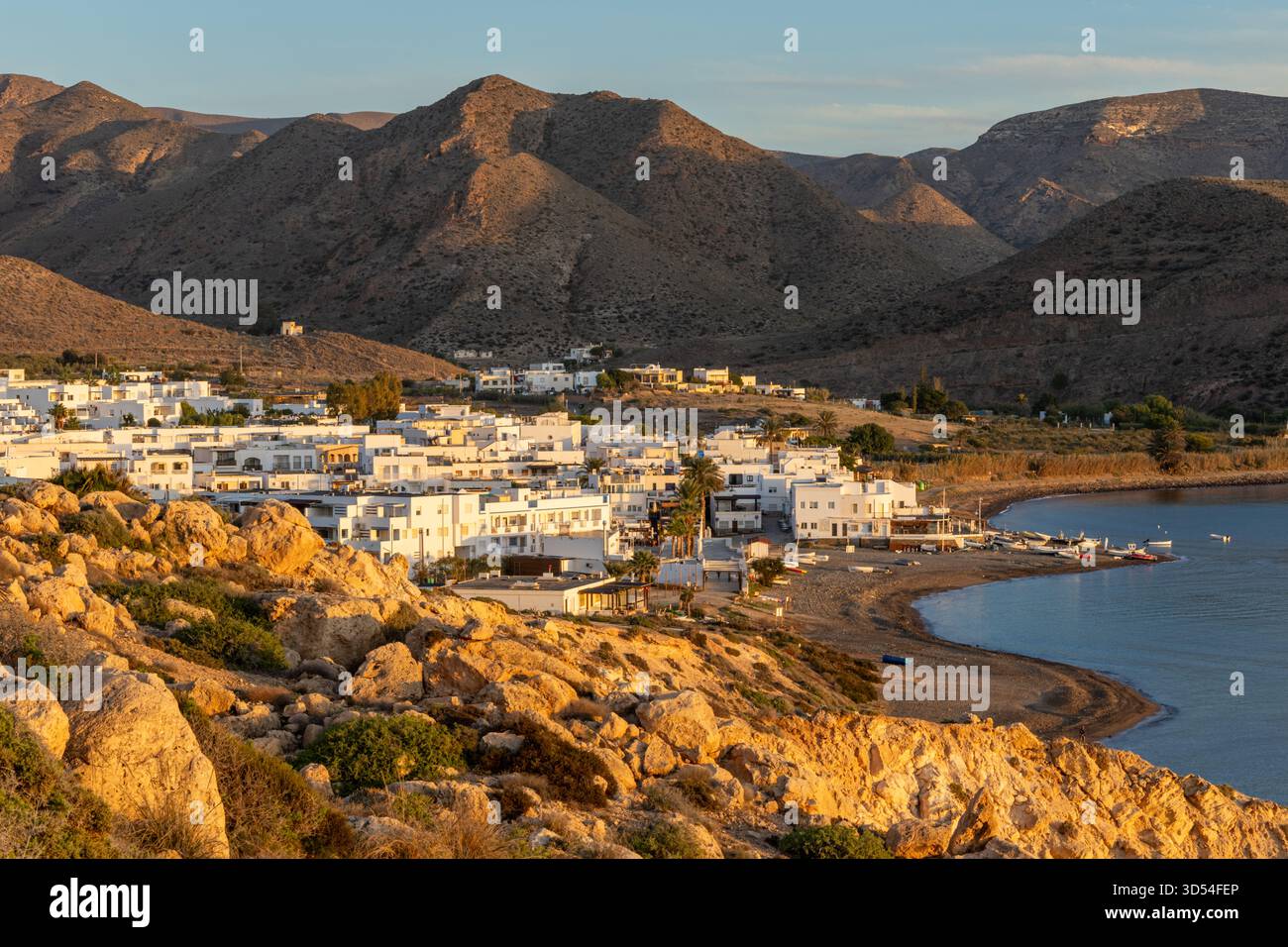 Golden hour illuminates white hi-res stock photography and images - Alamy