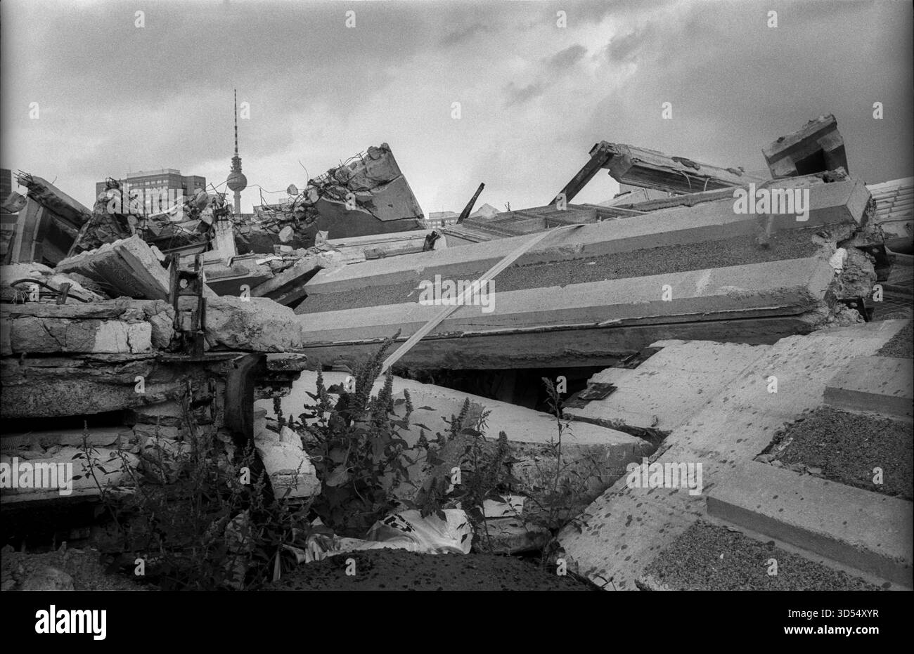 Germany, Berlin, 28.8.1992, rubble piles from the demolition of ...