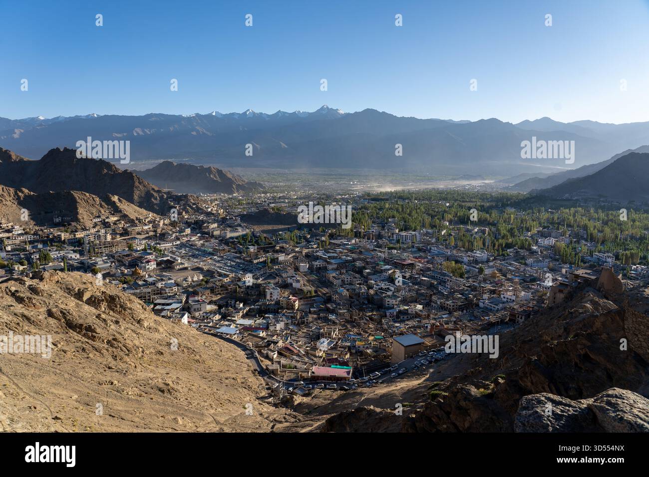 Aerial panoramic himalayan mountain hi-res stock photography and images ...