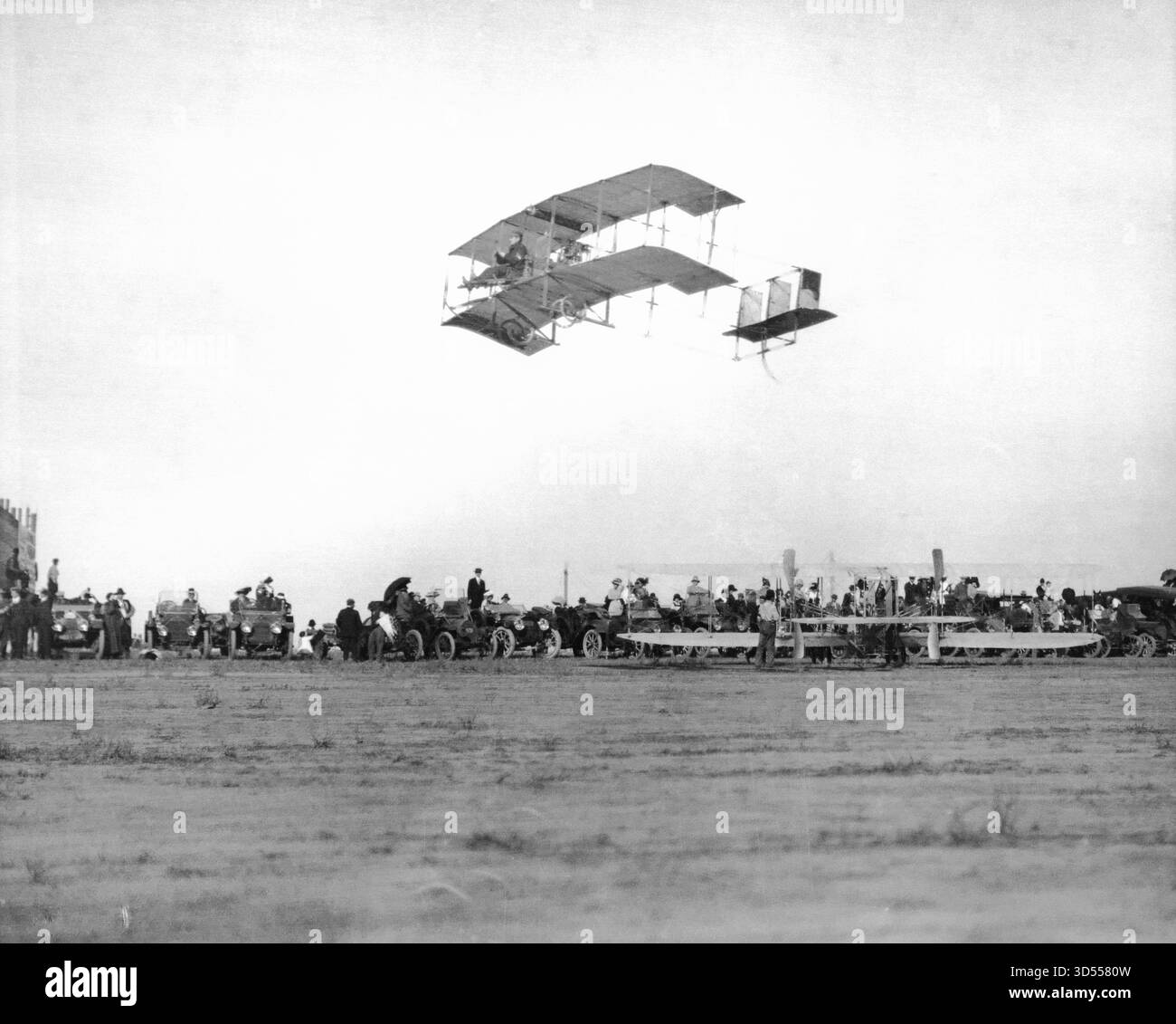 Pilot Hillery Beachey taking off at Dominguez Air Field 1910 Stock ...