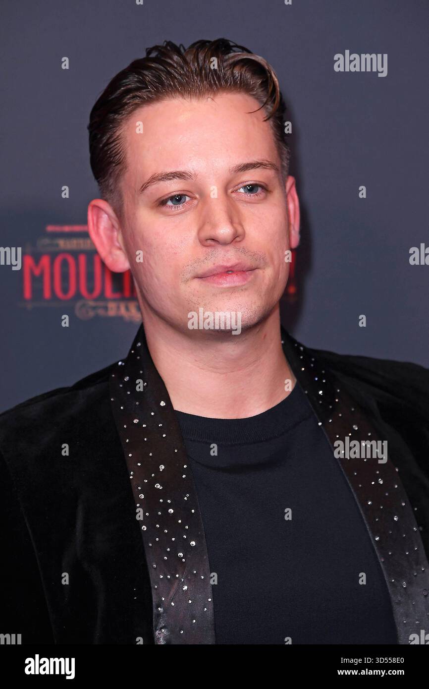 Marcel Mayr bei der Premiere von Sarah Engels bei Moulin Rouge Das ...