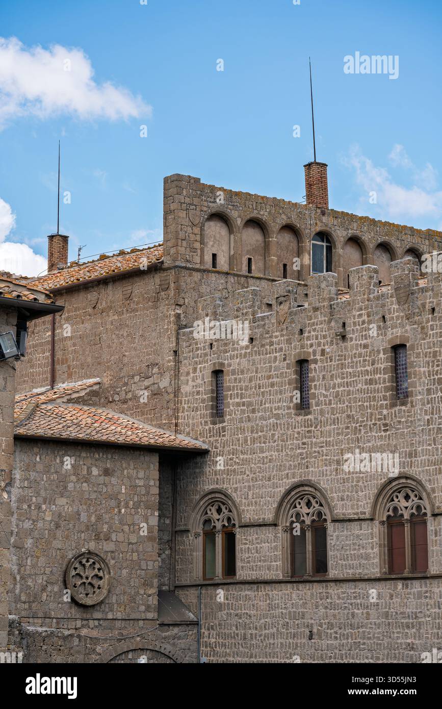 Italy - Viterbo - Palazzo dei Papi - Medieval facade with merlons ...