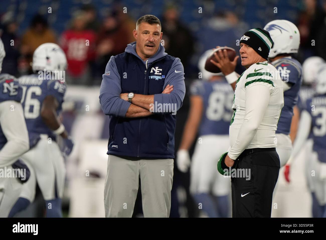 New England Patriots head coach Mike Vrabel, meets with New York Jets ...
