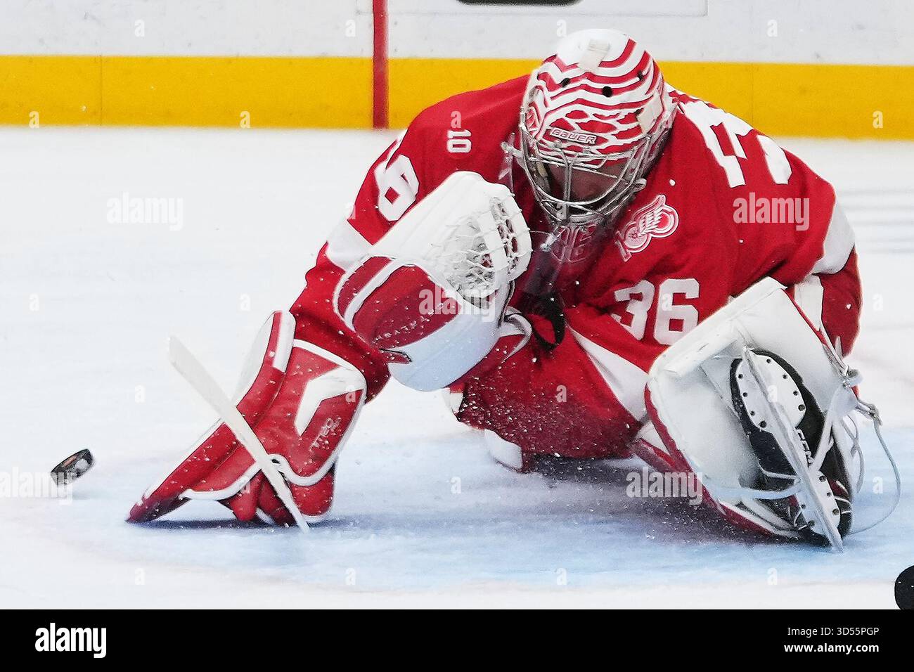 Detroit Red Wings goaltender John Gibson (36) stops a Anaheim Ducks ...