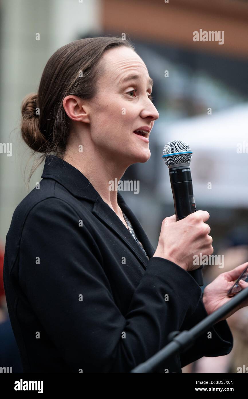 Seattle, USA. 13th Nov, 2025. Just after 4:00pm New Seattle Mayor Katie ...