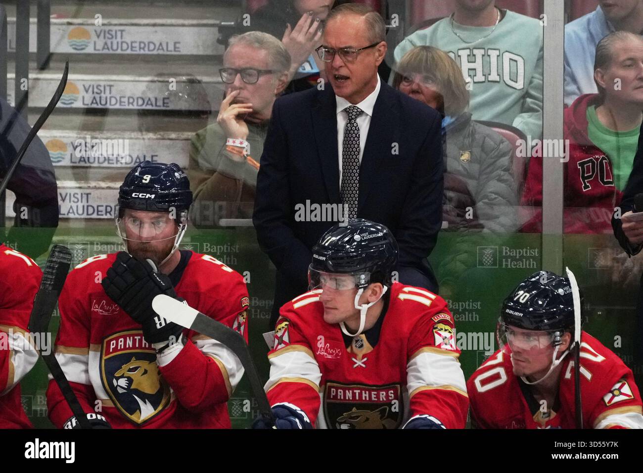 Florida Panthers head coach Paul Maurice gestures during the second ...