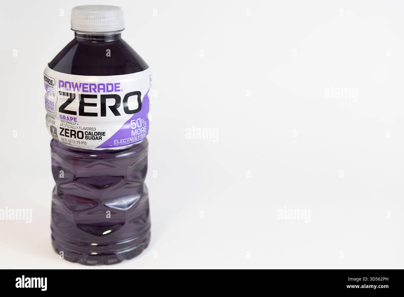 Purple powerade zero drink bottle zero calorie and sugar Stock Photo ...