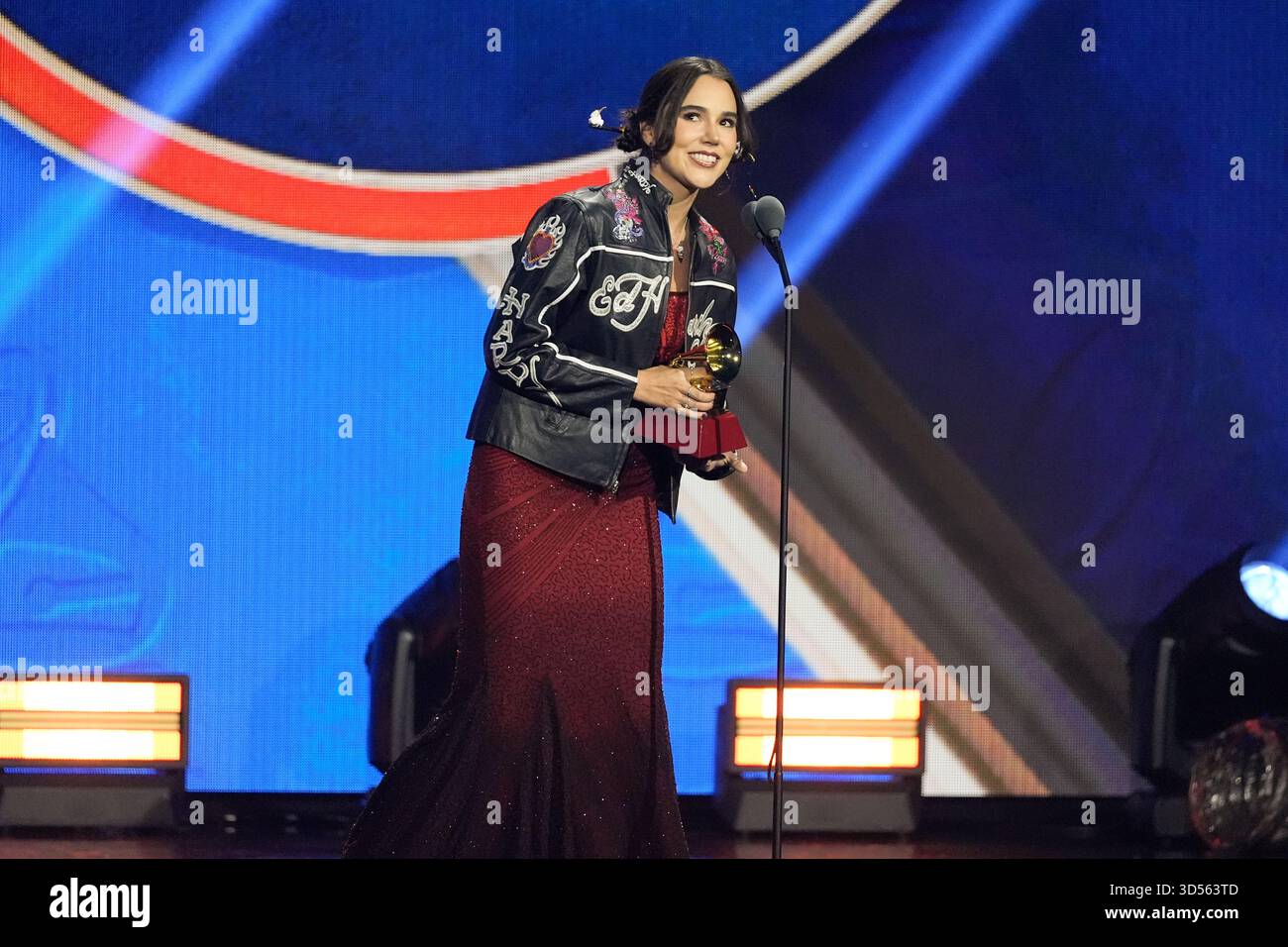 Paloma Morphy accepts the award for best new artist during the 2025 ...