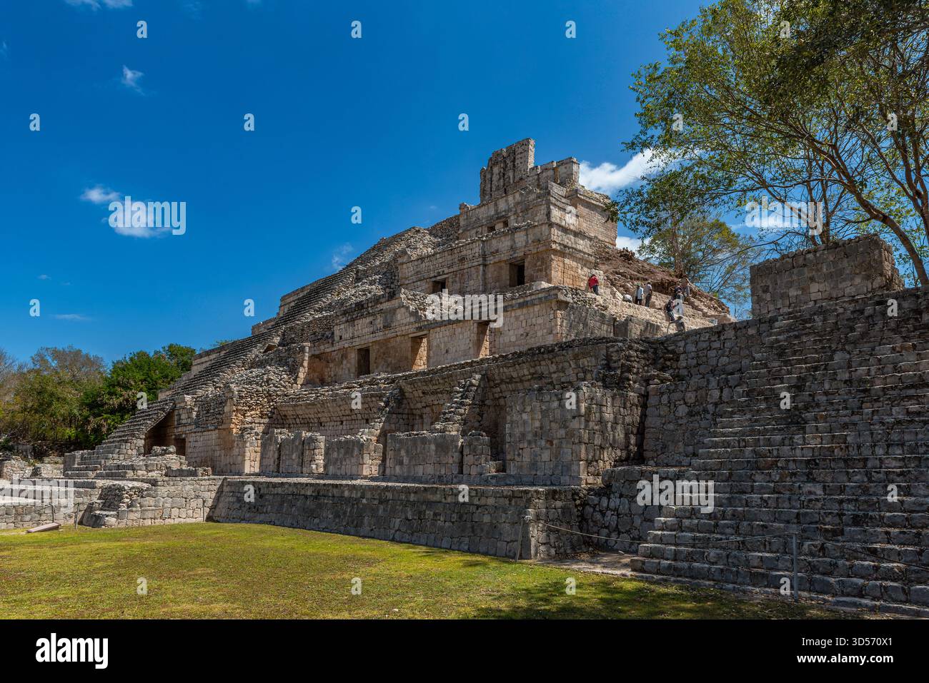 Ruins of the former Mayan city of Edzna, Campeche, Mexico Stock Photo ...