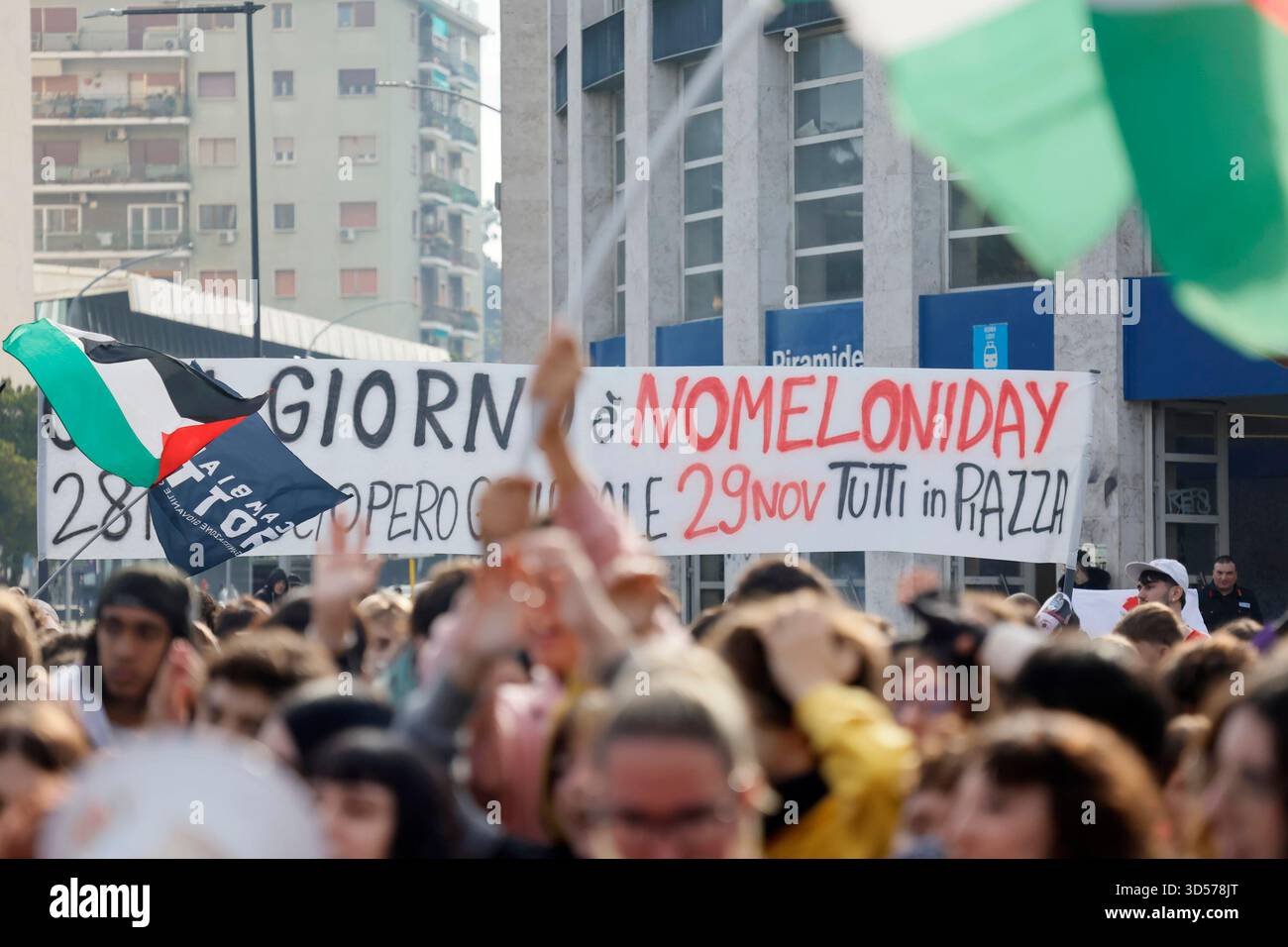 Sciopero e manifestazione studentesca No Meloni Day Ñ RomaÑItalia Ñ ...