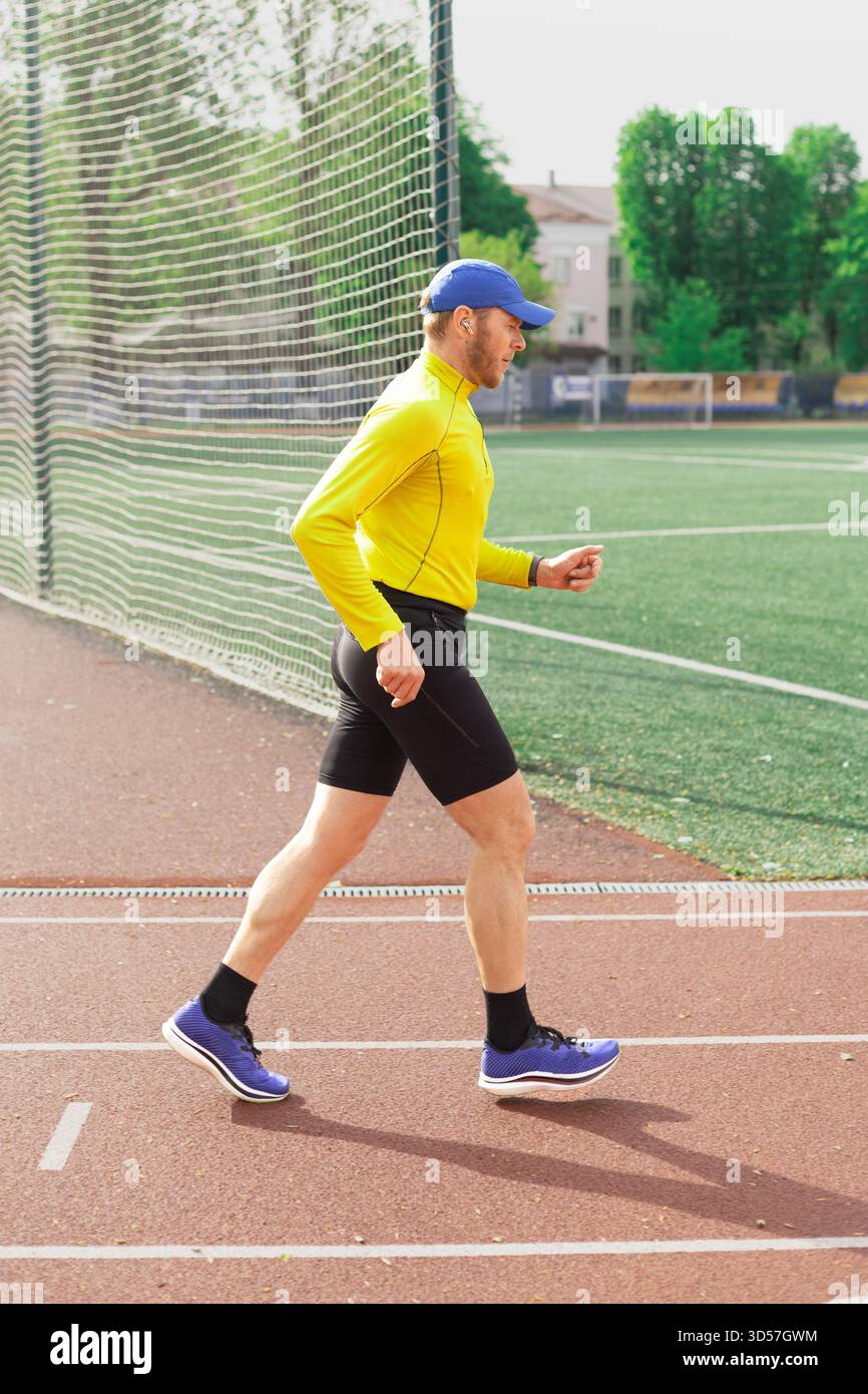 Sunny stadium hi-res stock photography and images - Alamy