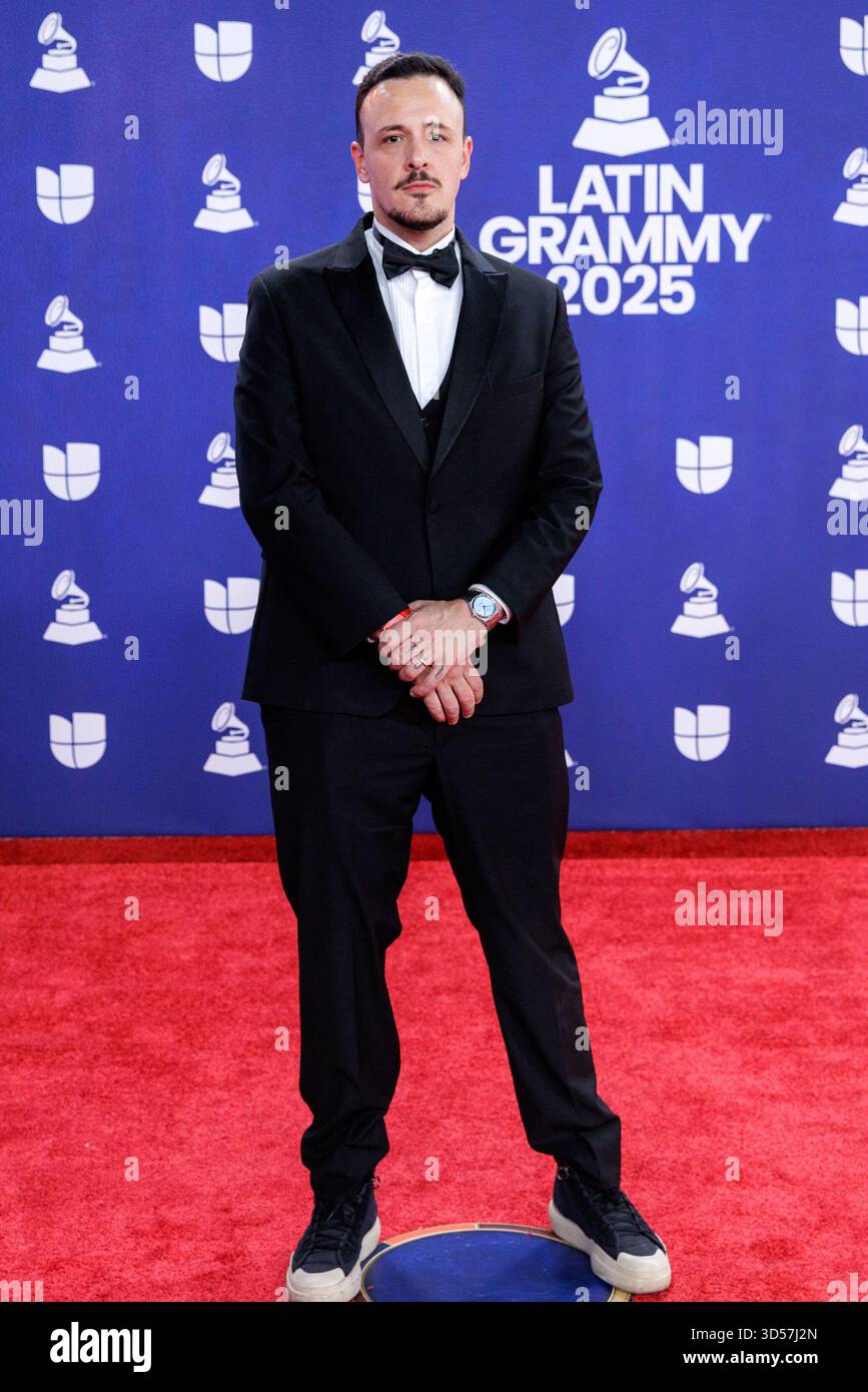 Victor attends the Latin Grammy Awards at the MGM Grand Garden Arena in ...
