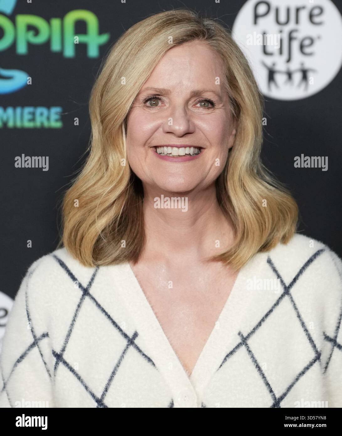 Bonnie Hunt arrives at the Walt Disney Animation Studios’ ZOOTOPIA 2 ...