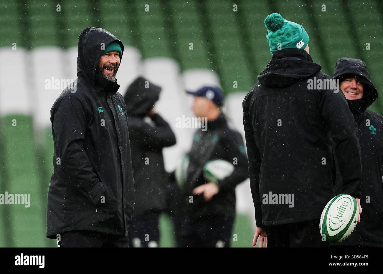 Ireland head coach Andy Farrell (left) during the captain's run at the ...