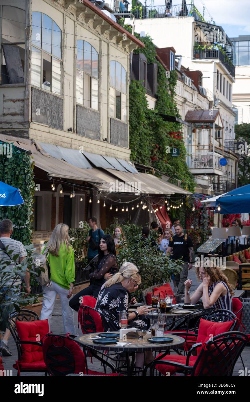 Busy cafes, bars and restaurants seen in the old town. (Photo by John ...