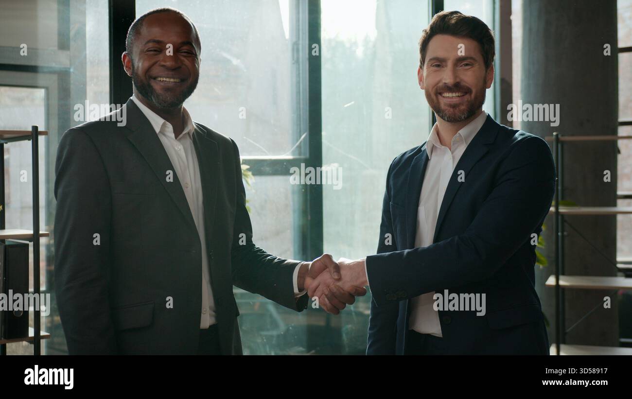 Two men in formal hi-res stock photography and images - Alamy