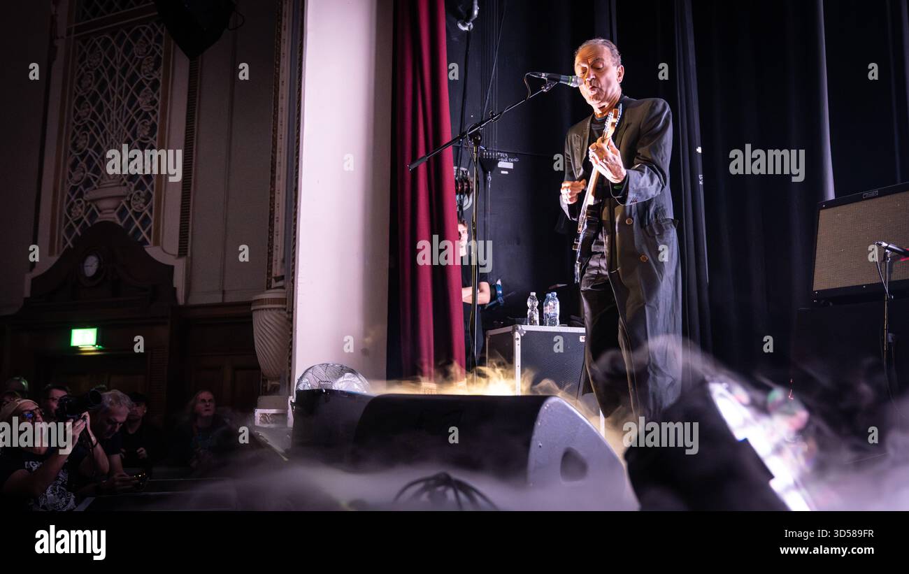 Hugh Cornwell at the Islington Assembly Hall, 13th Nov 2025 Stock Photo ...