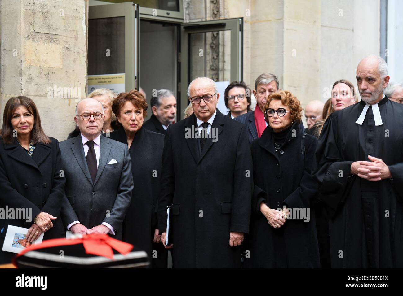 (L-R) Paris' mayor Anne Hidalgo, Bernard Cazeneuve, Roselyne Bachelot ...