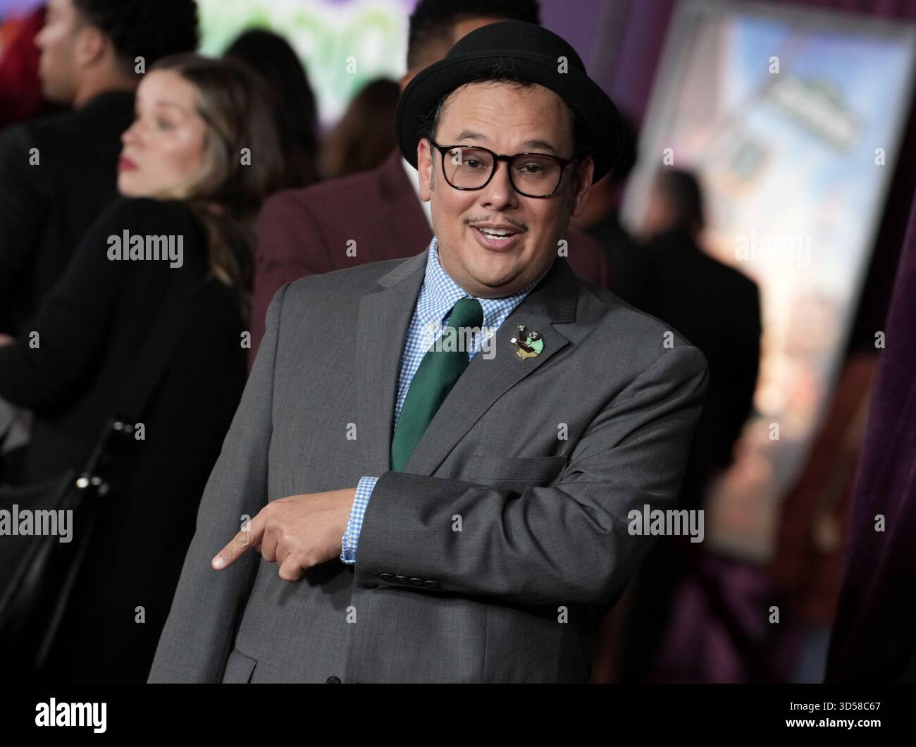 Raymond S. Persi arrives at the Walt Disney Animation Studios’ ZOOTOPIA ...