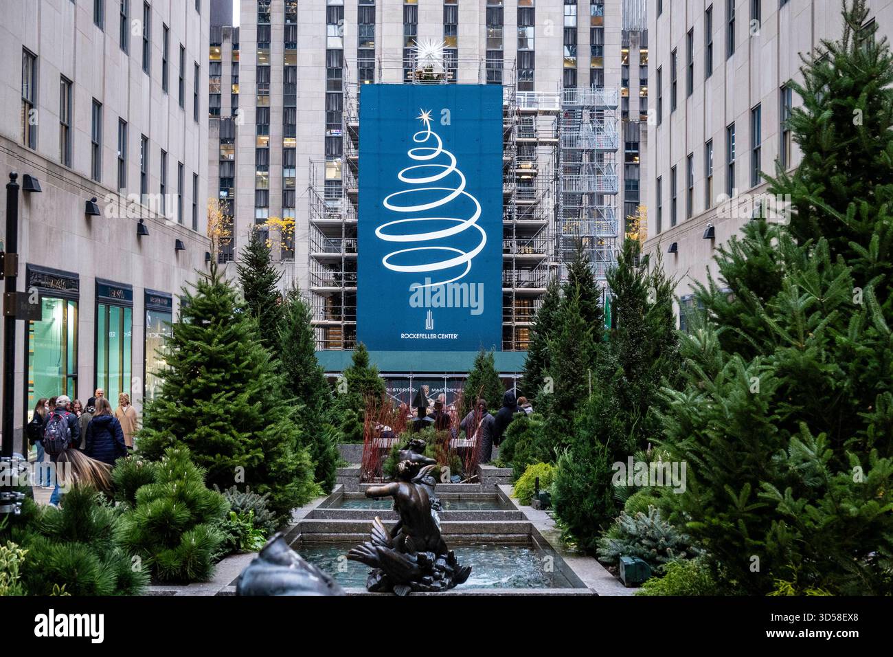 The iconic Rockefeller Center Christmas tree undergoes decorating under ...