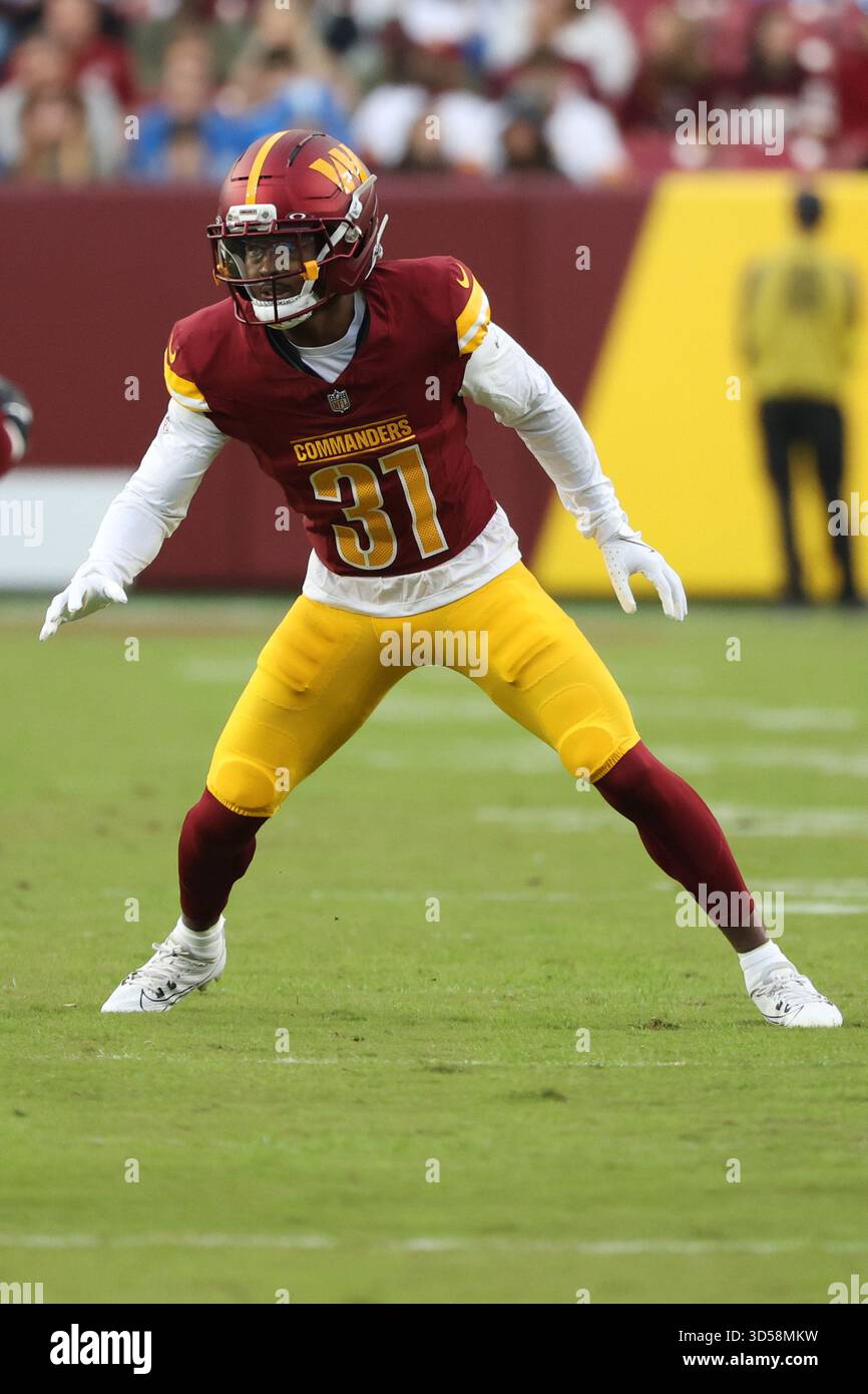 Washington Commanders cornerback Jonathan Jones (31) rushes during an ...