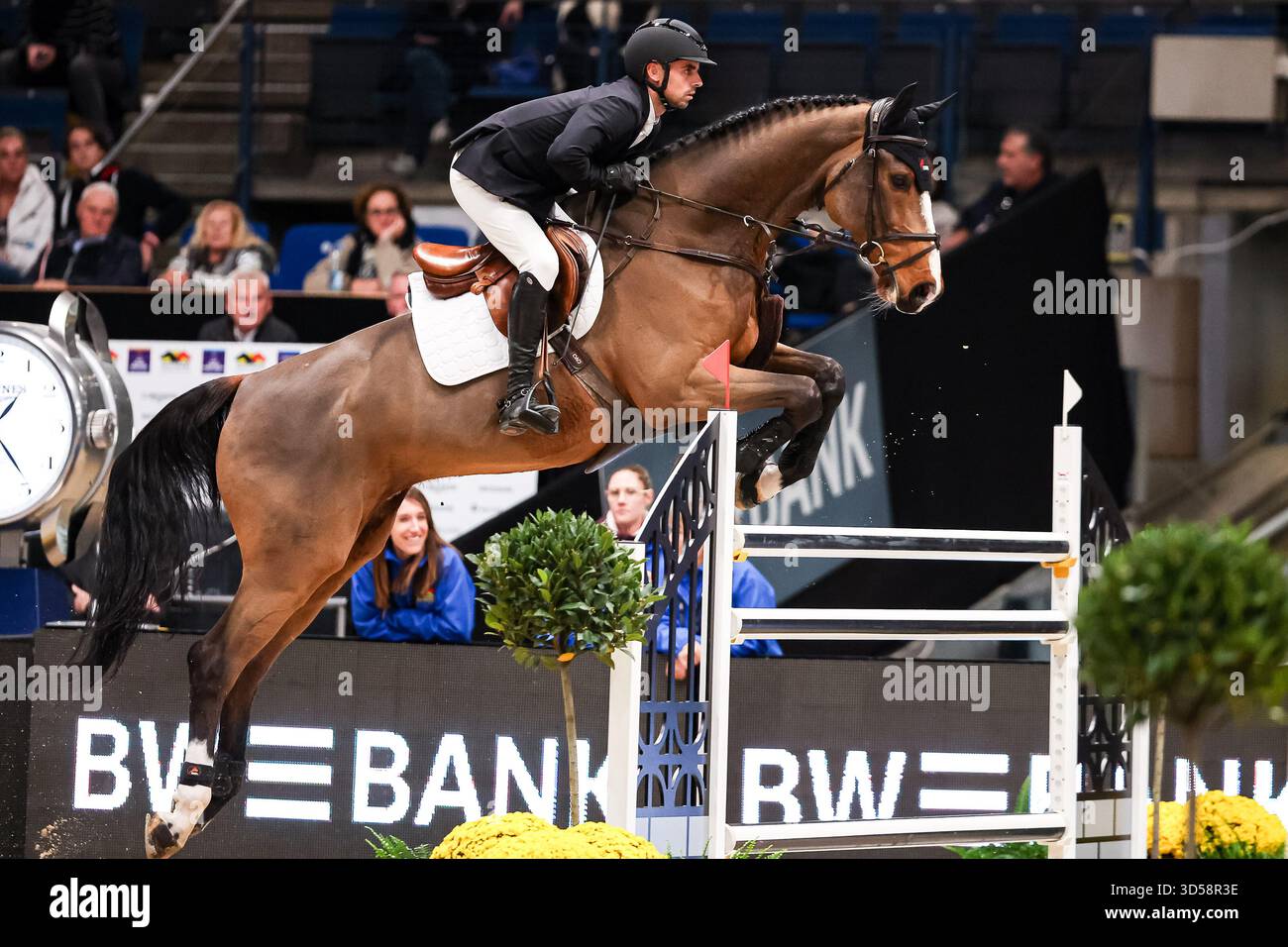 (GER) Michael Viehweg on Cyrill Prize of the Raumpflege Company Show ...