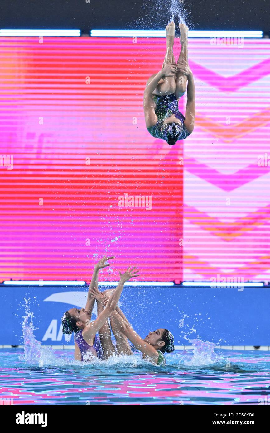 (251114) -- JIANGMEN, Nov. 14, 2025 (Xinhua) -- Team Beijing perform ...