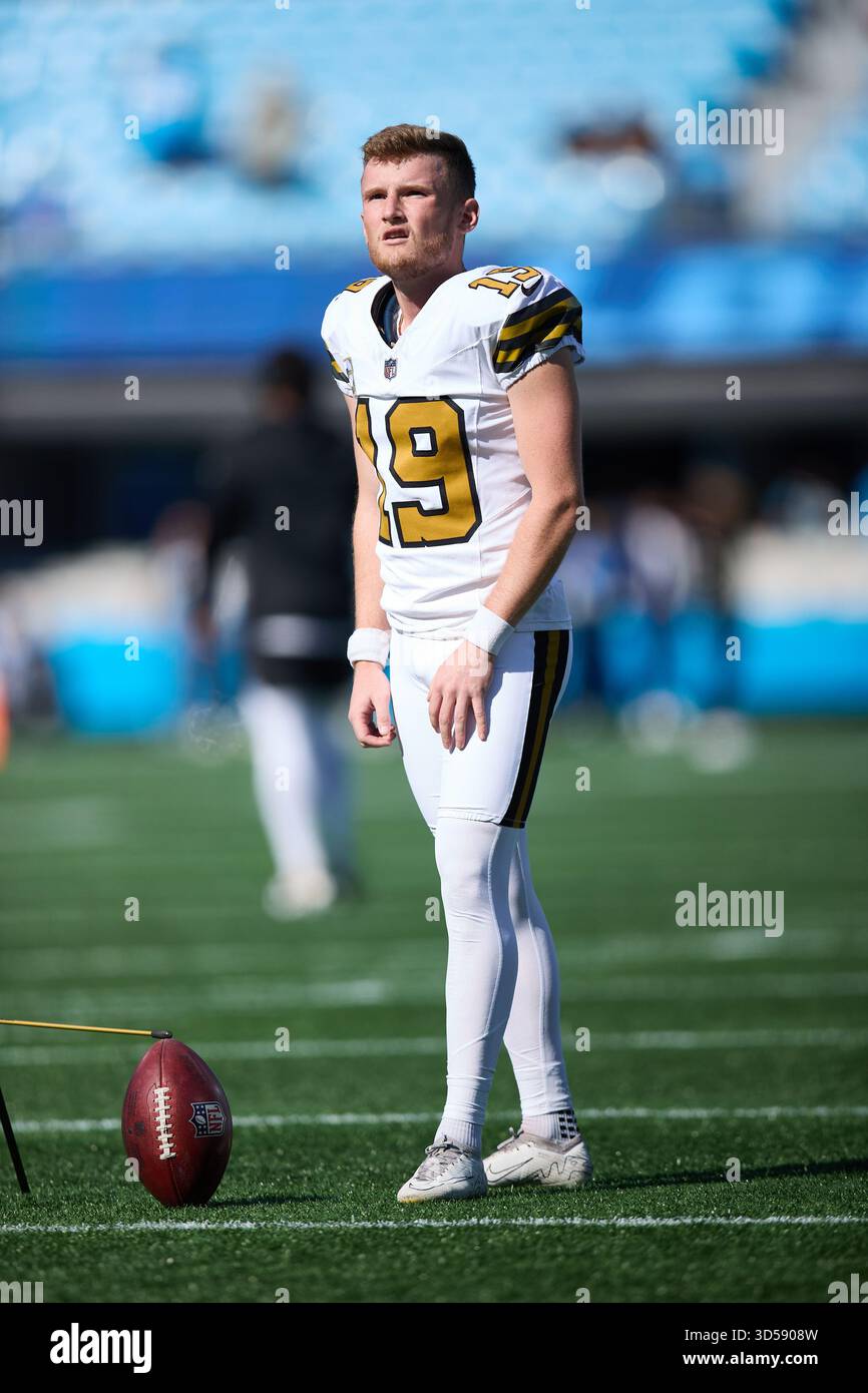 New Orleans Saints kicker Blake Grupe (19) warms up prior to an NFL ...